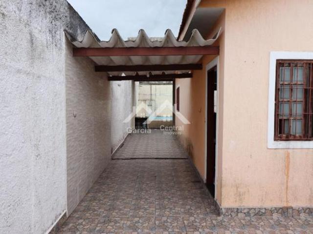 Casa com piscina em Peruíbe