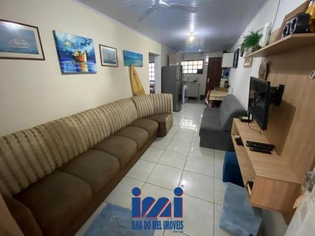 Casa com piscina em Praia de Leste a venda