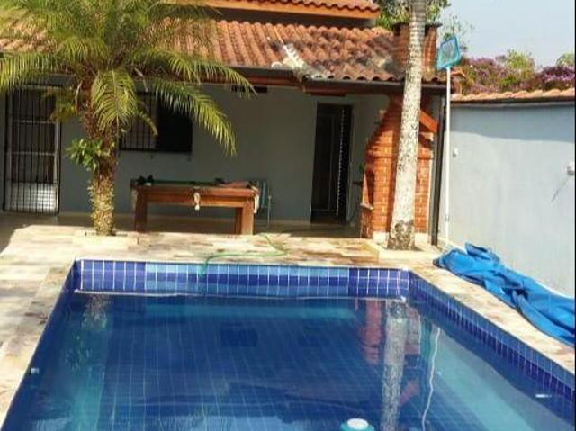Casa com piscina em São Lourenço ao lado da Riviera