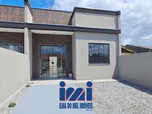 Casa com piscina em Santa Terezinha na faixa mar