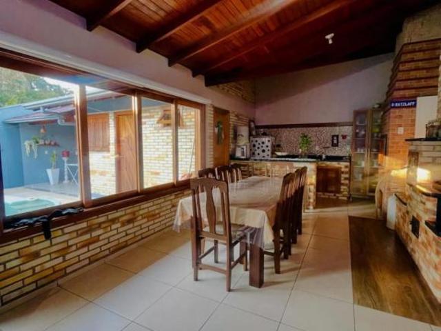 Casa com Piscina em Sapiranga bairro Sete de Setembro Venda