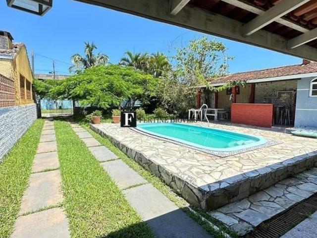 Casa com piscina em shangrila