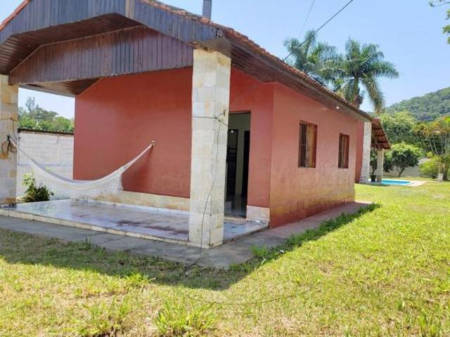 Casa com piscina Estância