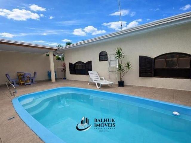 Casa com piscina faixa mar Canoas