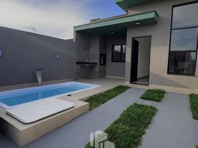 Casa com piscina, financiável, Matinhos