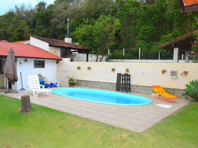 Casa com piscina para 8 pessoas 9126