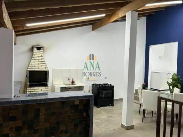 Casa com piscina para eventos