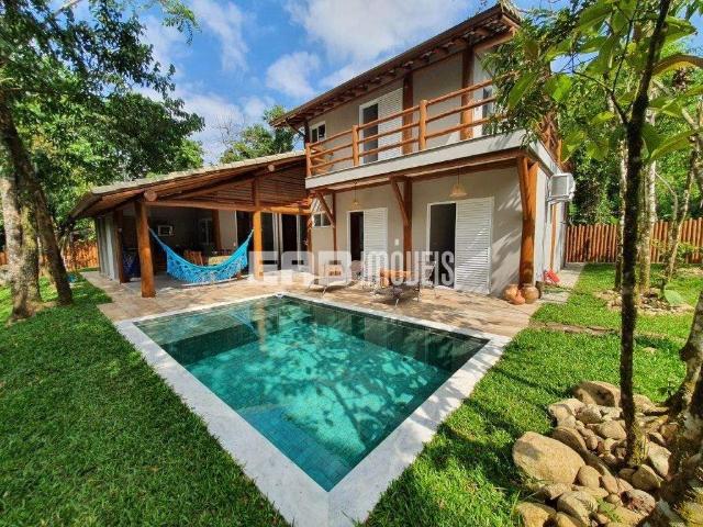 Casa com piscina, para temporada na Praia de Itamambuca Fe10