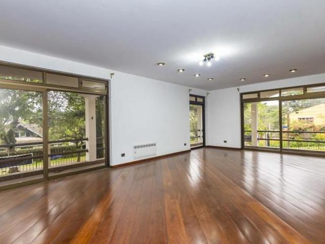 Casa com piscina para venda Bom Retiro