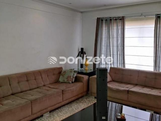 Casa com piscina para venda e locação em Santo André Campestre – 326 m², 3 suítes e 6 vagas
