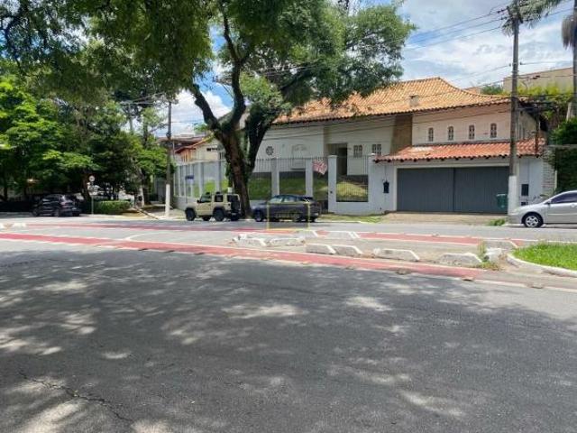Casa com piscina para venda Na City Boaçava