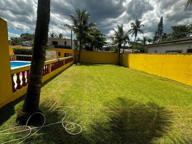 Casa com piscina para Venda, Peruíbe / SP. Possui 02 dormitórios