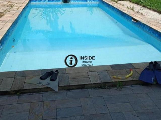 Casa com piscina praia da enseada