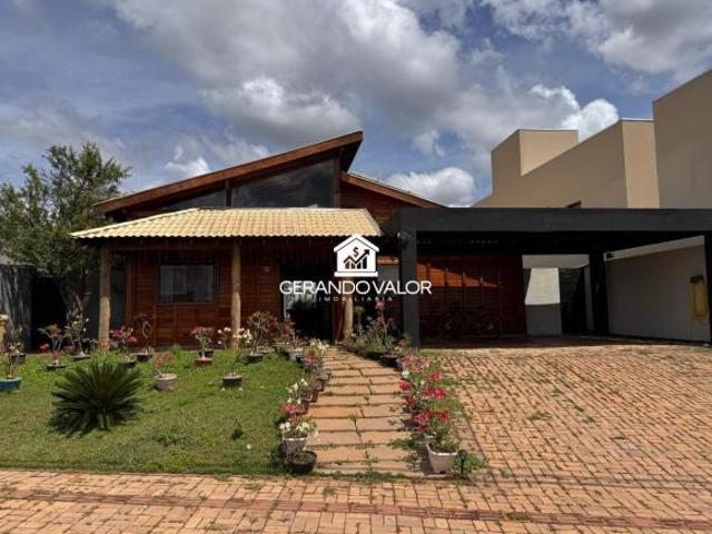 Casa com piscina prainha suíte área goumet
