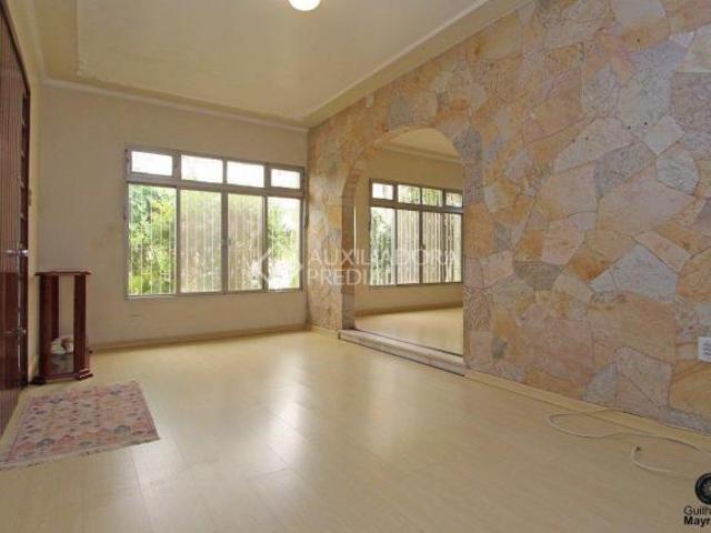 Casa com piscina próximo Anita Garibaldi