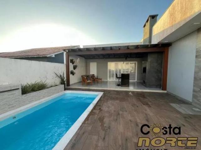 Casa Com Piscina Próximo do Mar em Imbé