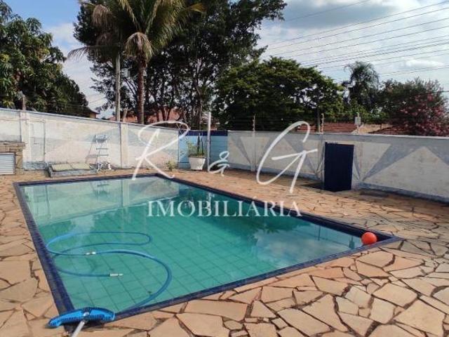Casa com piscina R$850.000,00 no Jd. Porangaba Águas de São Pedro/SP