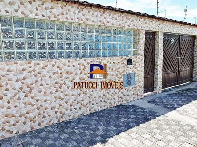 Casa com Piscina! Totalmente Mobiliada em Ótima Localização!