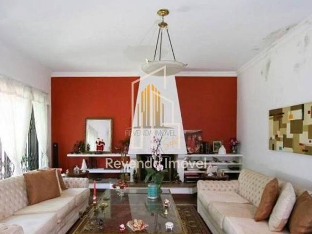 Casa com Piscina venda de 650m² com 4 dormitórios e 4 vagas no Jardim Leonor Mor