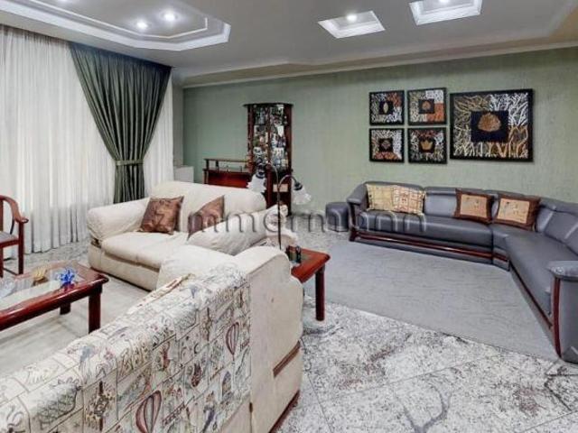 CASA COM PISCINA VILA ROMANA 4 DORMITÓRIOS