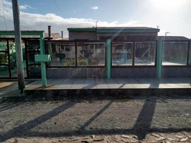 CASA COM PISCINA