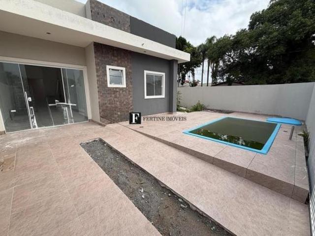 Casa com piscina 2 dormitórios em Shangri lá