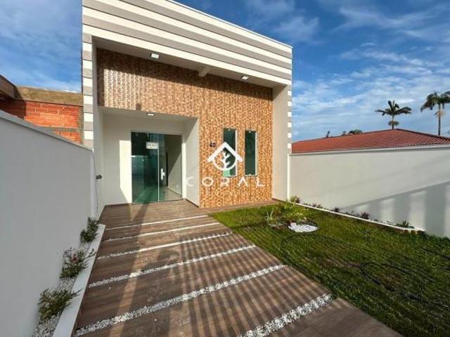 Casa com piscina 3 dormitório sendo 1suíte