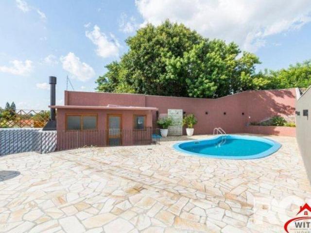 Casa com piscina, 3 dormitórios, 258m² privativos, no Jardim Itu