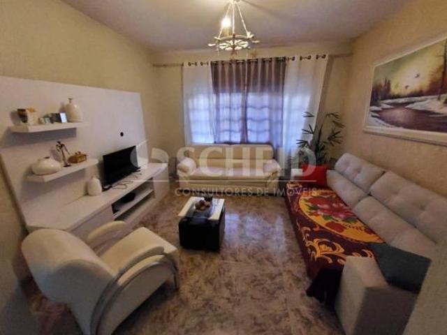 Casa com Piscina 3 Quartos 1 Suíte 4 Vagas
