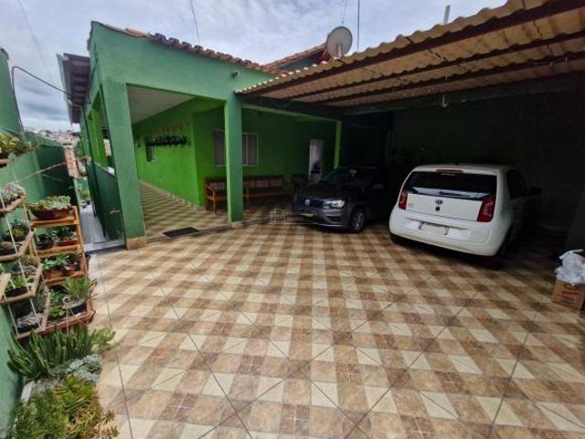 Casa com Piscina, 3 Quartos e Suíte à Venda no Bairro Piratininga – Venda Nova, Belo Horizonte