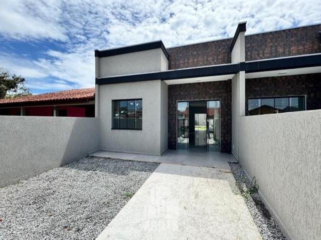 Casa com piscina, 3 quartos, faixa mar