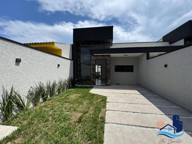 CASA COM PISCINA 3 QUARTOS SENDO 1 SUÍTE BALNEÁRIO CARAVELAS II !