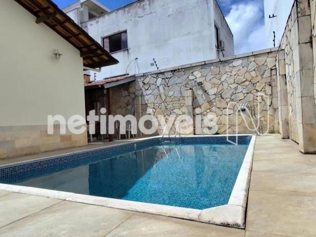 Casa com piscina + 4 quartos no São Luiz – espaço, conforto e lazer completo!