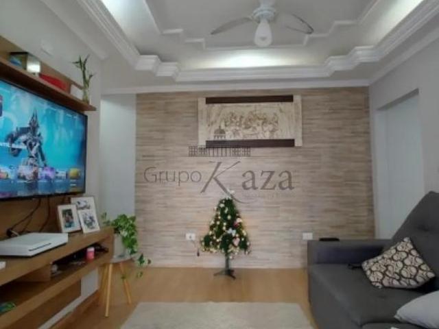 Casa com Ponto Comercial Jacareí Jardim Maria Amélia 3 Dormitórios 217,23m²