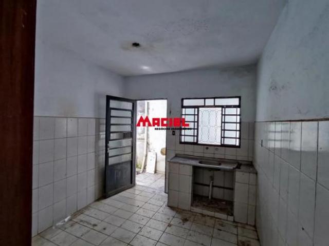 CASA COM PONTO DE COMERCIO SOMENTE AVISTA