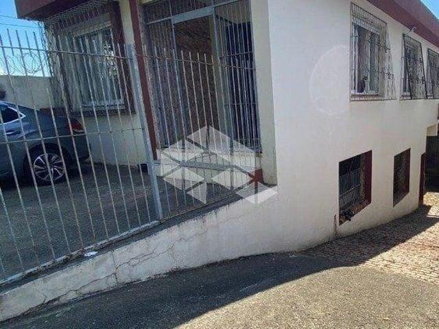Casa com possibilidade de uso comercial ou residencial na Avenida Nonoai