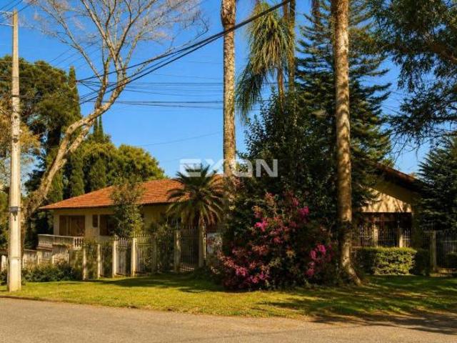 Casa com Potencial para Retrofit em Terreno de Esquina no Jardim Social