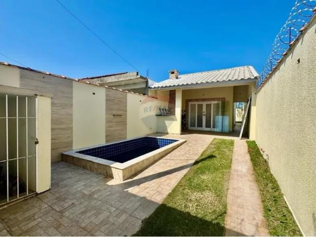 Casa com psicina a venda no bairro Park Daville