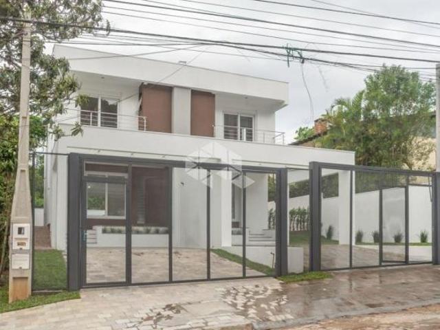 Casa com Projeto moderno na Tristeza