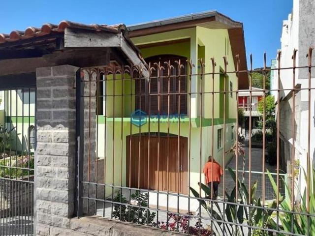 Casa com quatro quartos, Cidade Nova