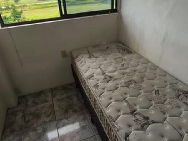 casa com quartos compartilhado