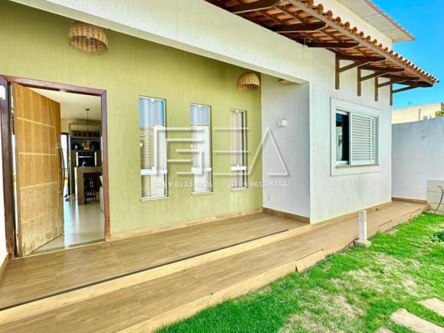 CASA COM QUINTAL NO JARDIM TRIÂNGULO