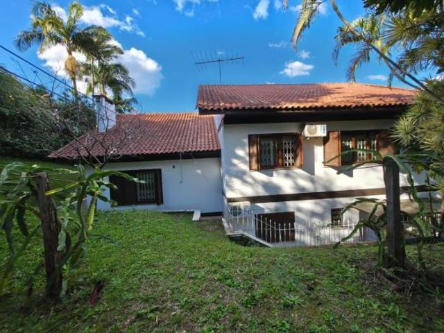 Casa com quintal à venda no bairro Ideal em Novo Hamburgo