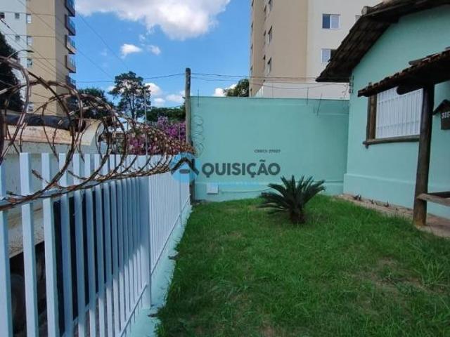 Casa com Quintal e Área Gourmet