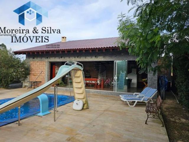 Casa com Quiosque, Piscina e Terreno de 1.246 m² – Condomínio Rancho Alegre