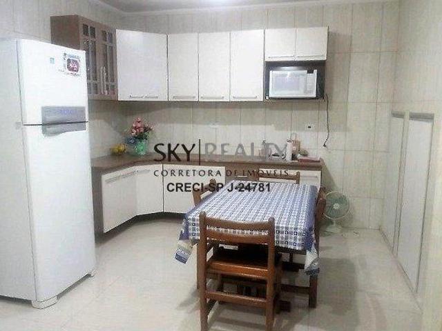 CASA COM RENDA, 2 CASAS INDEPENDENTES, 3 VAGAS, PRÓXIMO AO SHOPPING INTERLAGOS