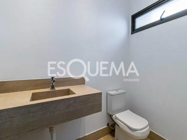 Casa com rooftop em condomínio no Alto da Boa Vista