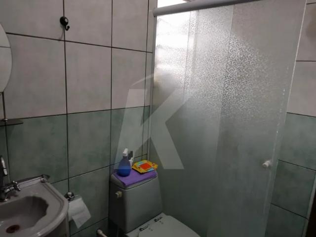 Casa com Salão Comercial, 3 Quartos, Terraço