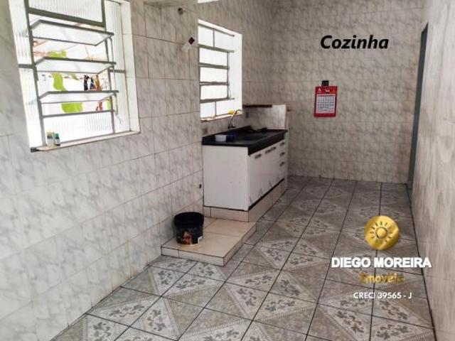 Casa com Salão Comercial à Venda – Oportunidade Imperdível!