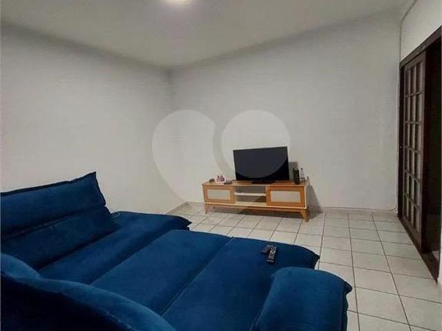Casa com salão comercial na Avenida Jaçanã